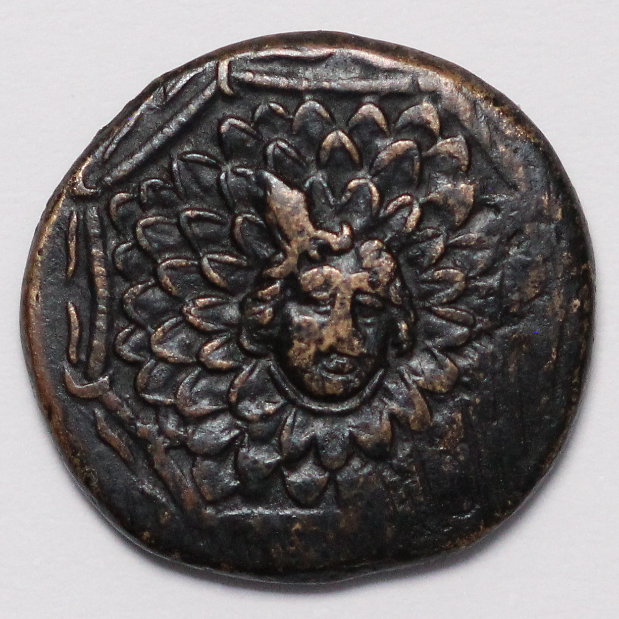 Ancient Greek Coin Pontos Amisos c.120-63 BC Æ Aegis Gorgoneion/Nike ...